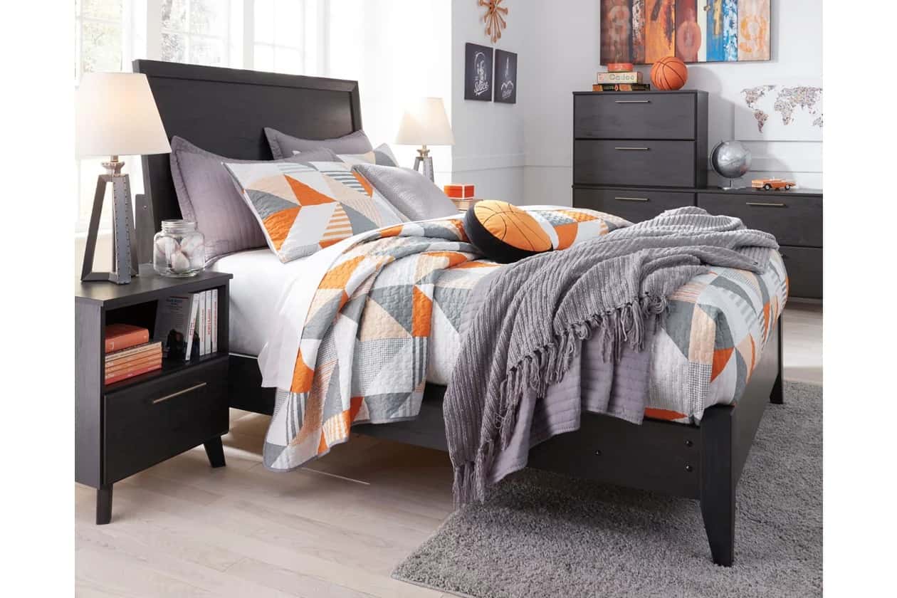 Noland Throw (Set of 3) at Futonland